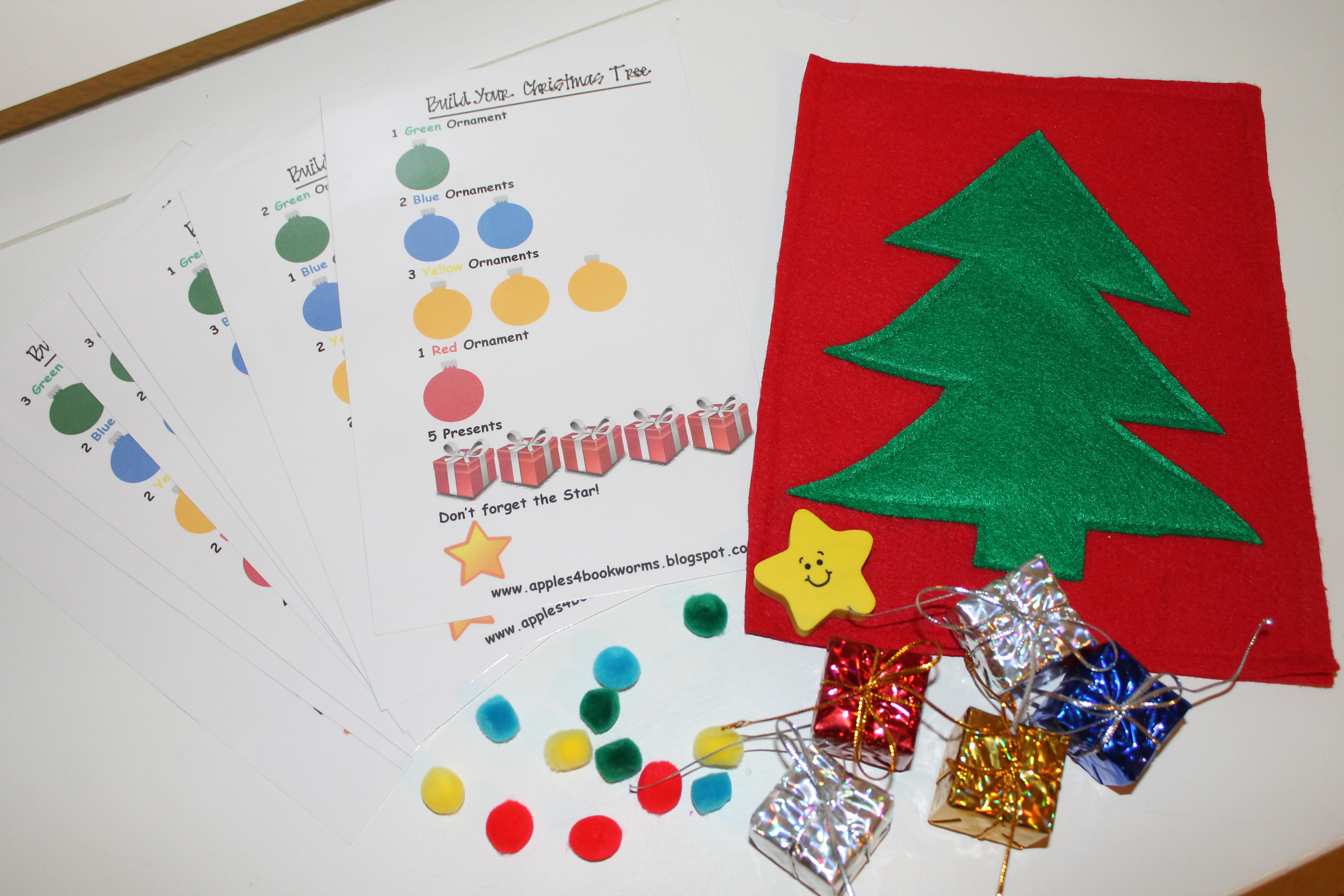 Christmas Busy Bag for Kids - Design Dazzle