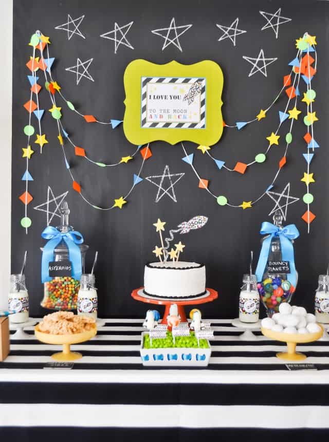 15+ DIY Party Backdrops | How to Make Amazing Party Backdrops