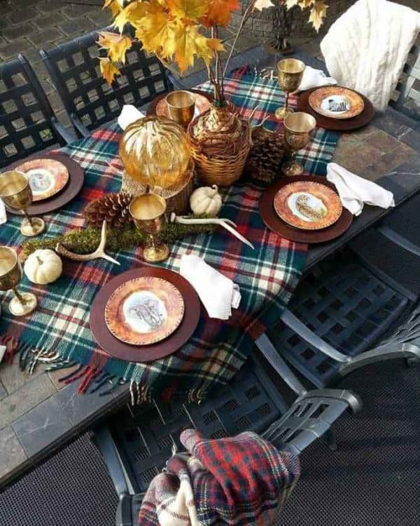 Perfect Plaid Fall Decor Ideas - Design Dazzle