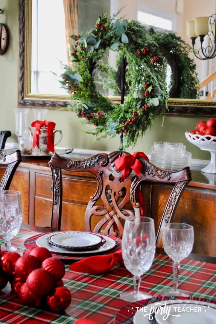 Christmas Chairs 4 Ways - Design Dazzle