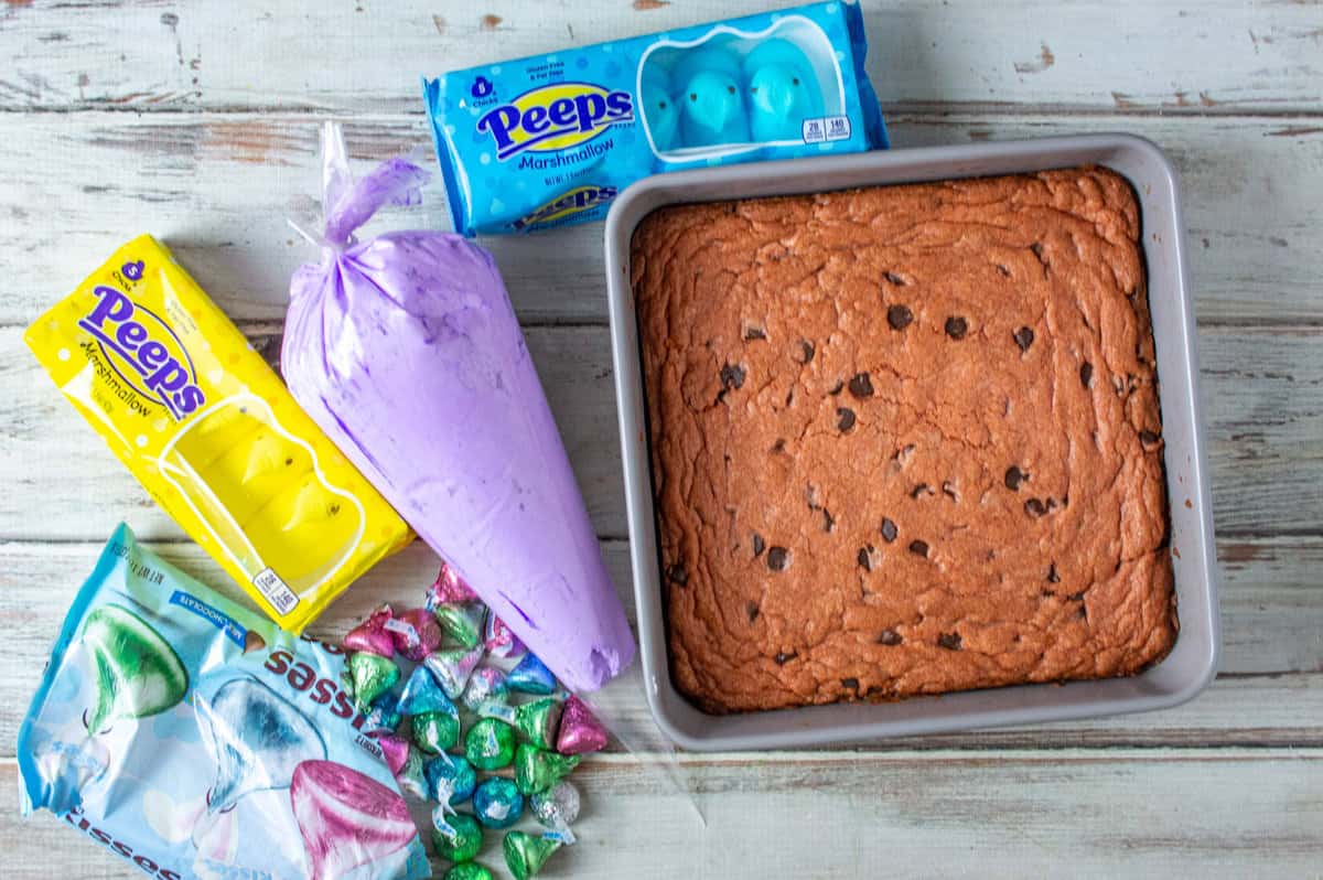 Easter Chocolate Chip Cookie Squares - Design Dazzle