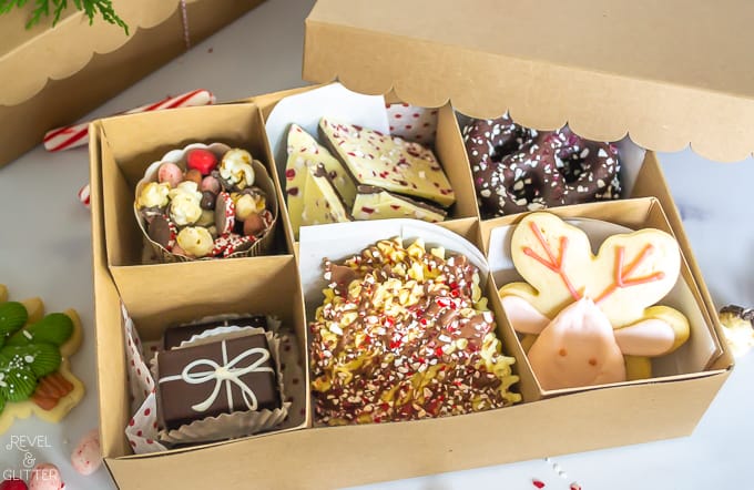 How to Create a Holiday Cookie Box (With Store-bought Treats!) - Design ...