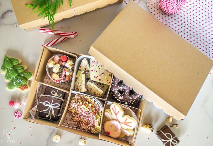 How to Create a Holiday Cookie Box (With Store-bought Treats!) - Design ...