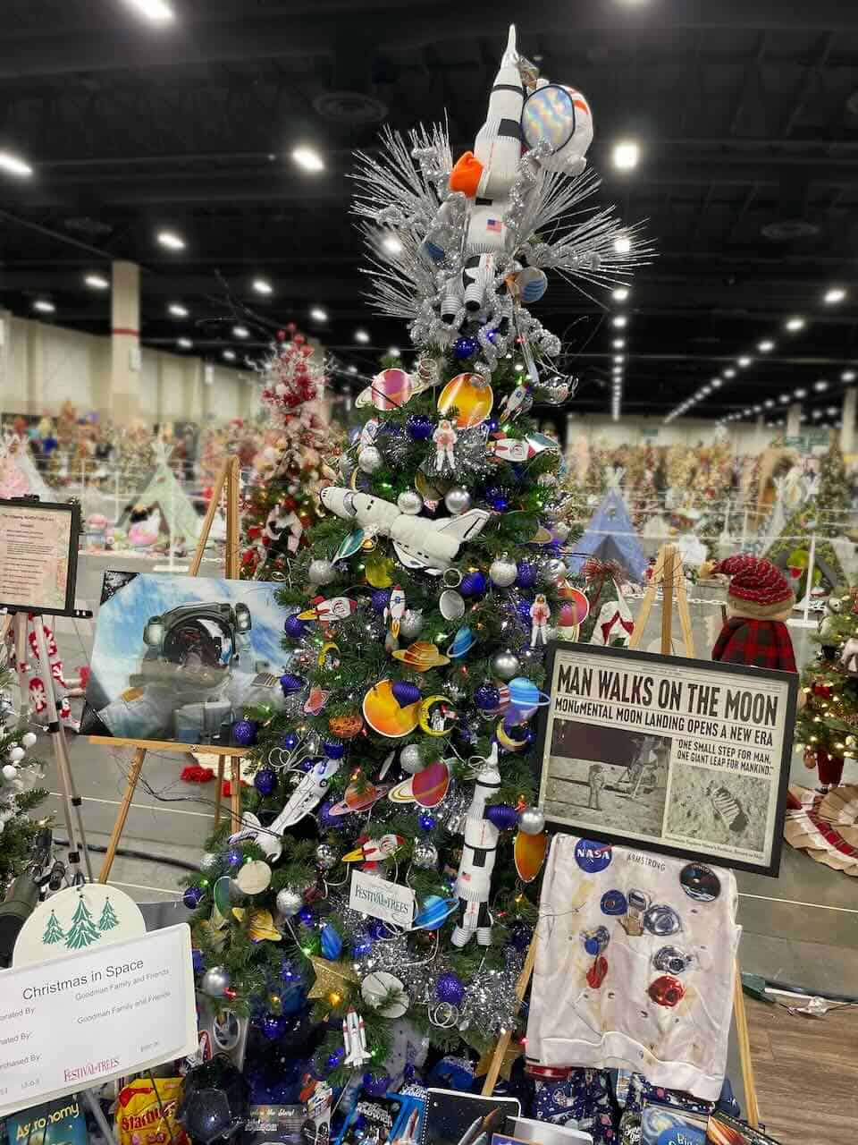 Fun & Unique Christmas Tree Ideas - Design Dazzle