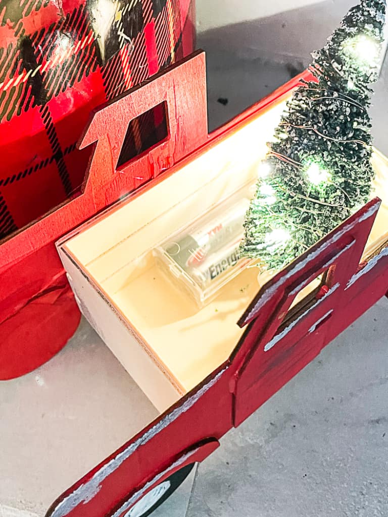 DIY Holiday Truck - Design Dazzle