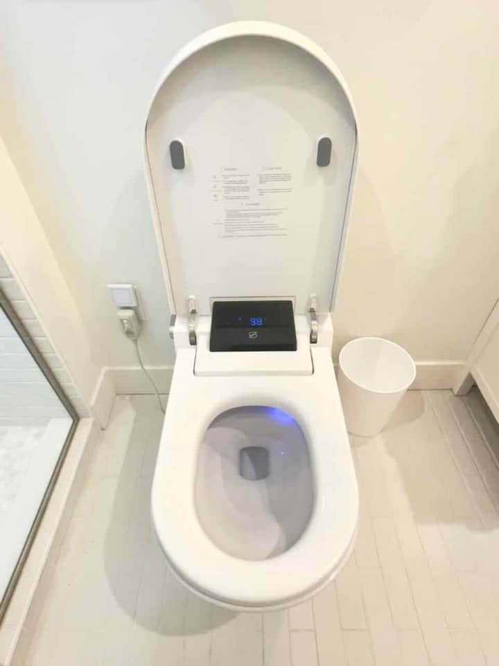 What Are the Benefits of a Smart Toilet - Design Dazzle
